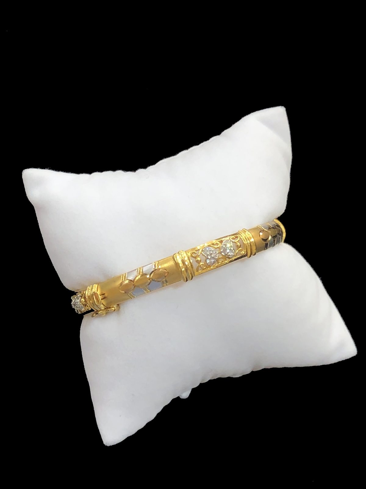 Yellow Gold Bangles | Alquds Jewelry