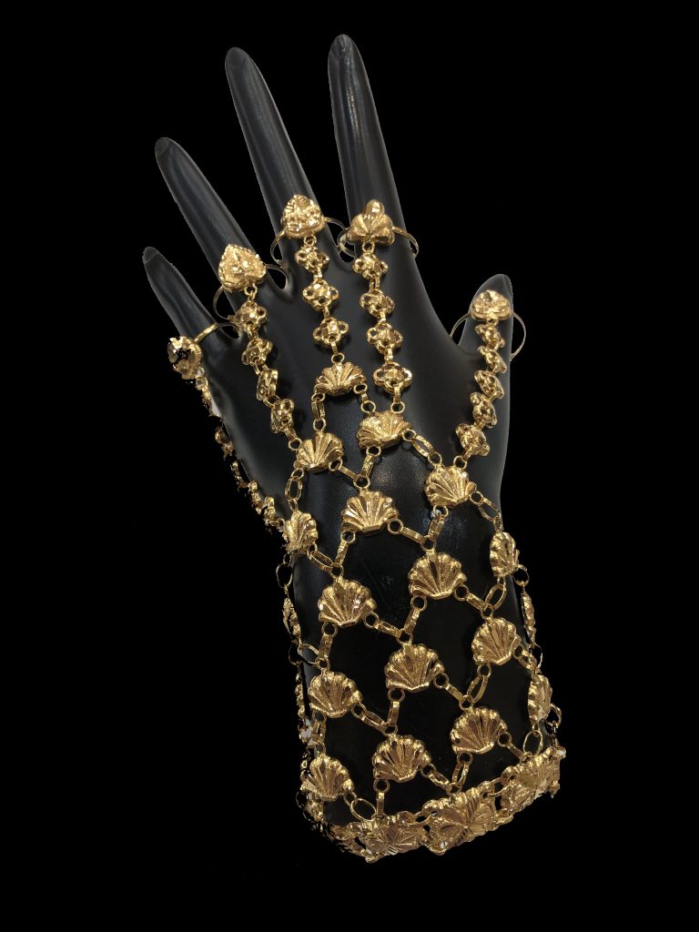 Yellow Gold Hand Bracelet | Alquds Jewelry